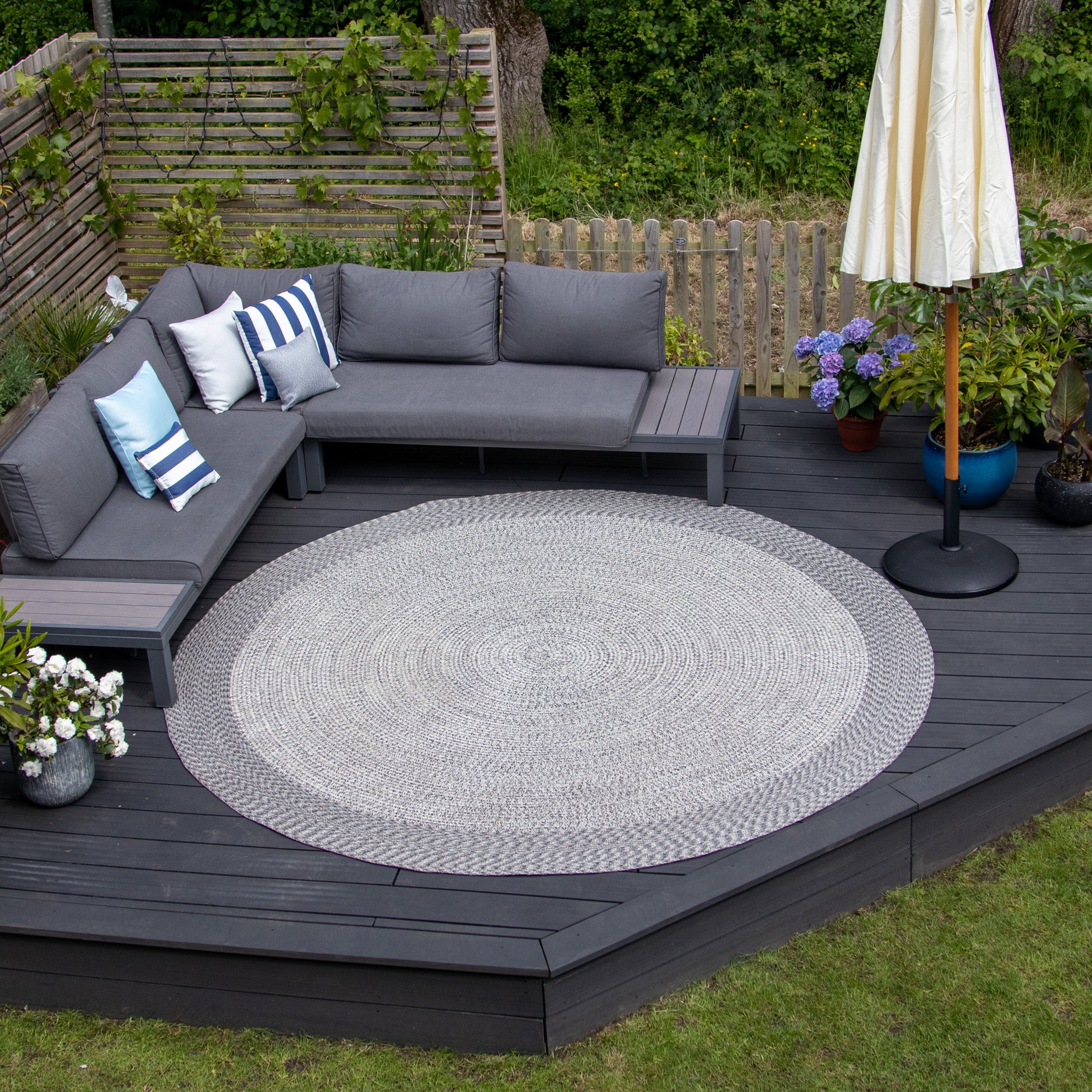 Athena 270cm Round Weatherproof Indoor and Outdoor Rug in Shale Grey